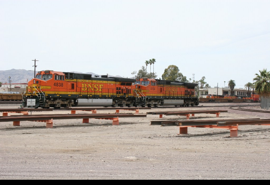 BNSF 4838